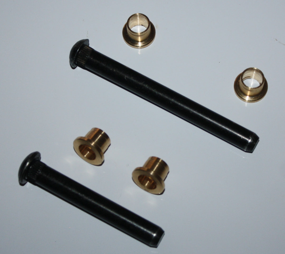 Door Hinge Pin & Bush Kit (VH-CM) – Southern Classic Spares Ltd